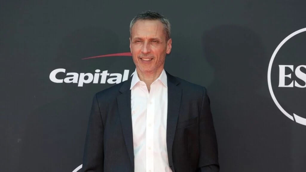 ESPN Finally Enters The Race: New Sportsbook To Launch In 2023 ...